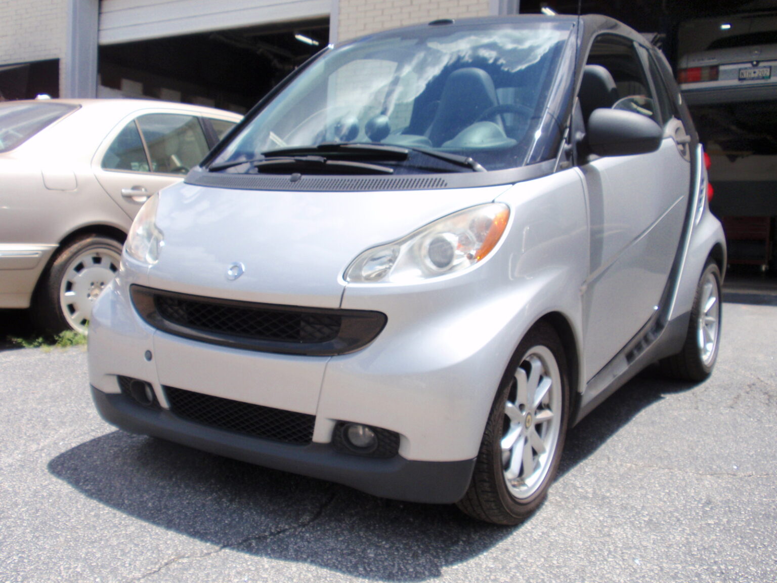 2009 Smart 4two Convertible , silver metallic / black interior , ***asking NEW price $ 5,900.00 ...